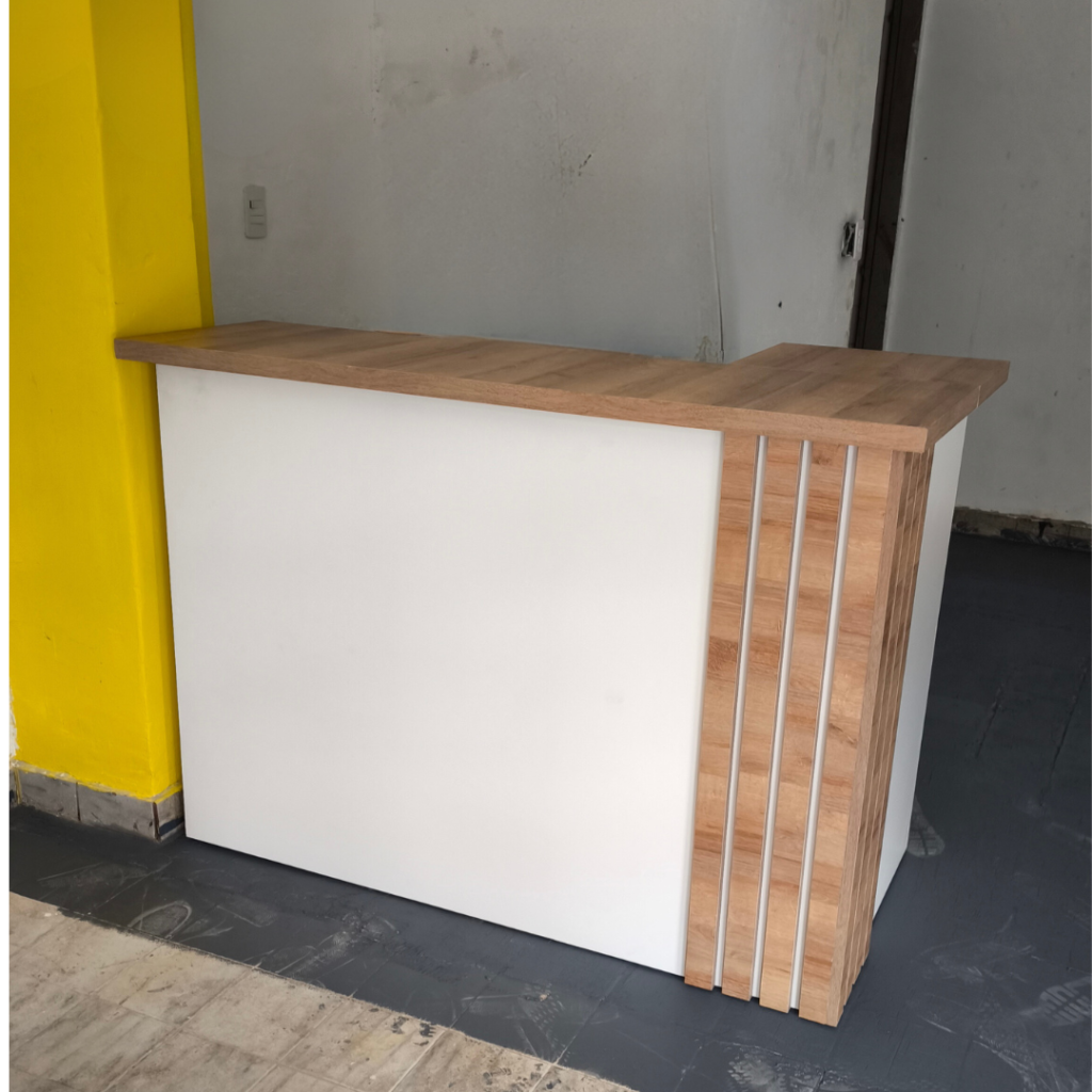 Mostrador varillado en L – Piezas del sur